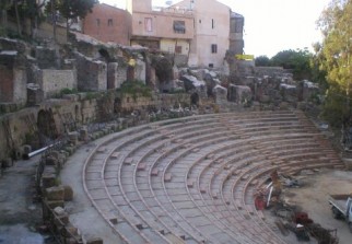 Culture : Le théâtre romain de Skikda : Un chef-d'œuvre archéologique ...